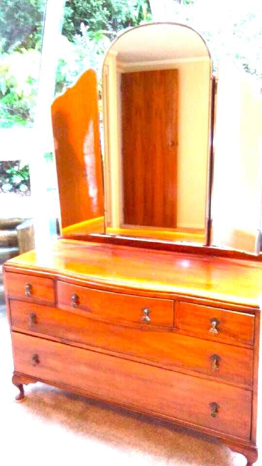 Not For Sale - Commissioned Queen Anne Dressing Table – The Artisan Company